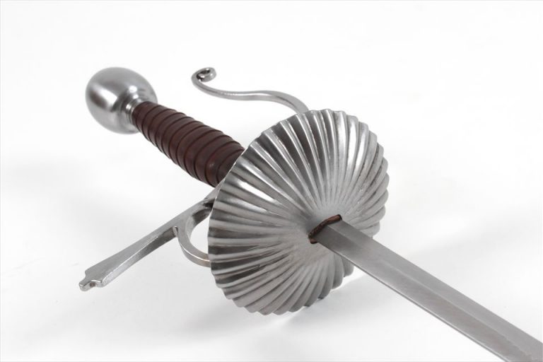 Regenyei Rapiers - Hema Supplies