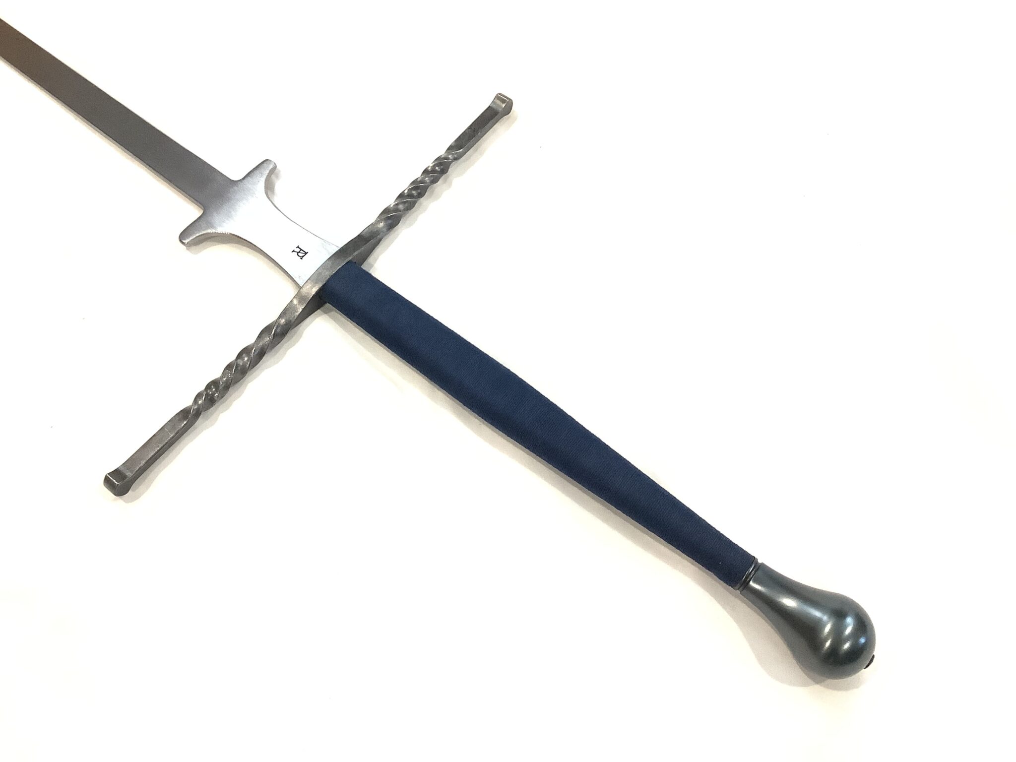 Two-Handed Training Tool IV by Regenyei Armory - HEMA Supplies